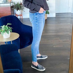 Frame Denim | Jeans | Nwt Frame Le One Mid Rise Skinny Jeans Size 2 ...